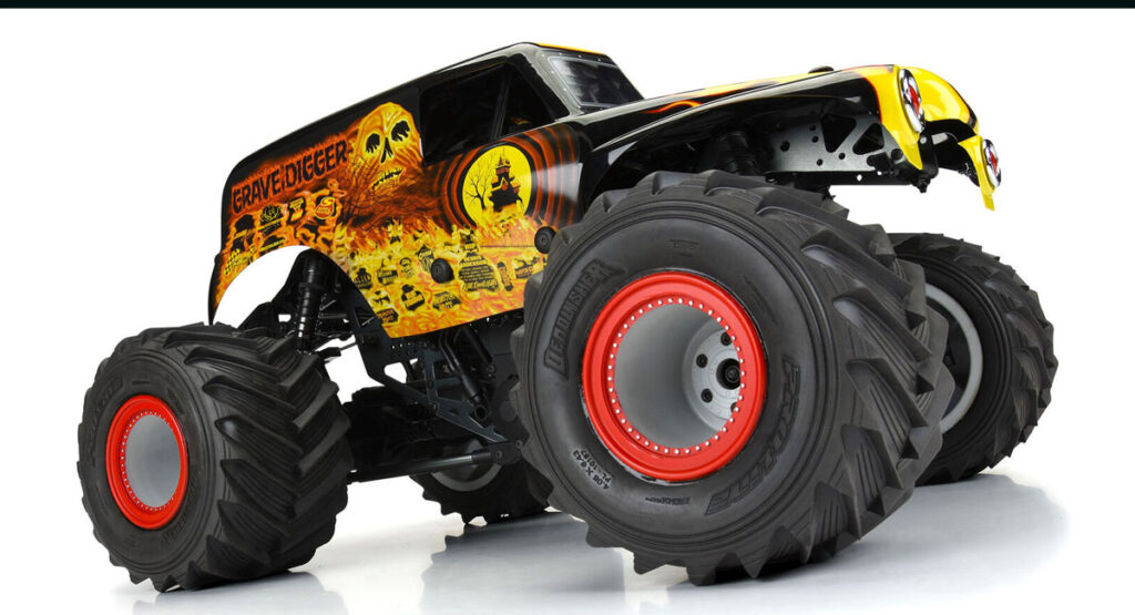 Pro-Line Grave Digger Bodies - Fire (Red) and Ice (Blue)